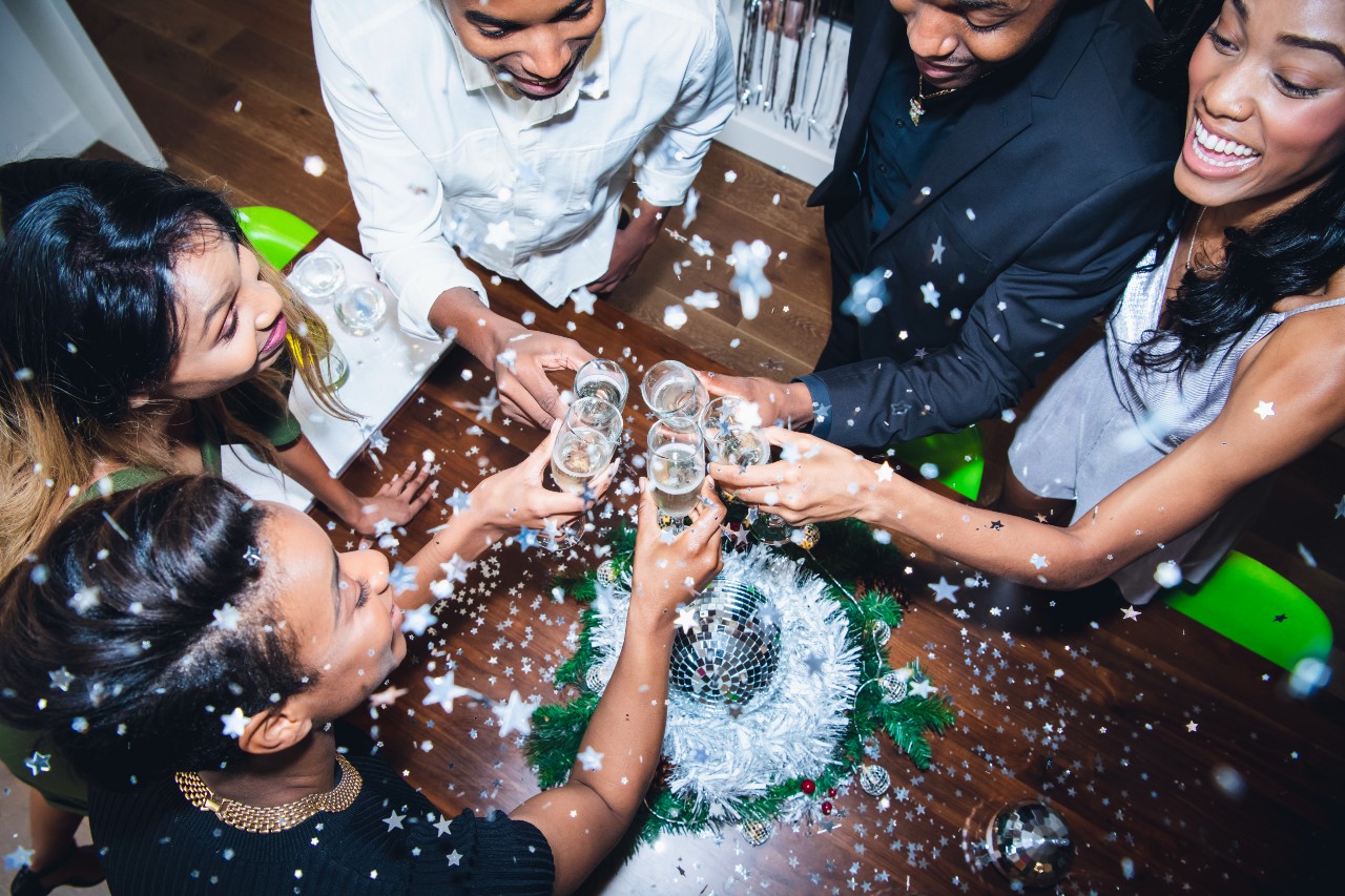 Eight Tips to Help Support Sobriety at Social Gatherings | Jefferson Health