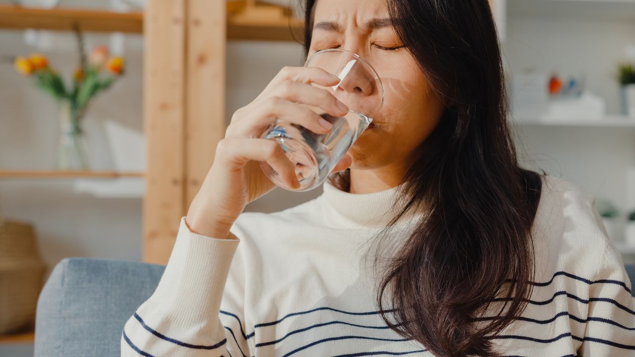 Ask an Ophthalmologist: Are False Eyelashes Safe? | Jefferson Health